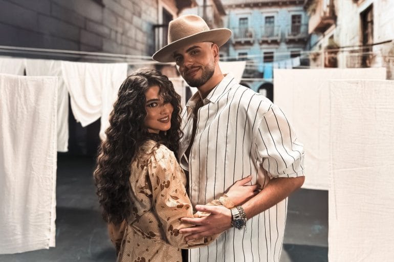 VIDEO. Andrei Bănuță și Theo Rose, în trending cu „Cine, cine“ - Wave Radio